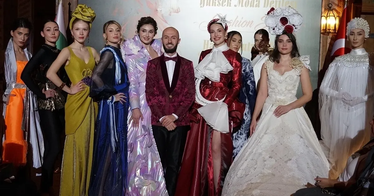 Donev'in renkleri defile ile görsel şölene dönüştü - GÜNEYBURSA